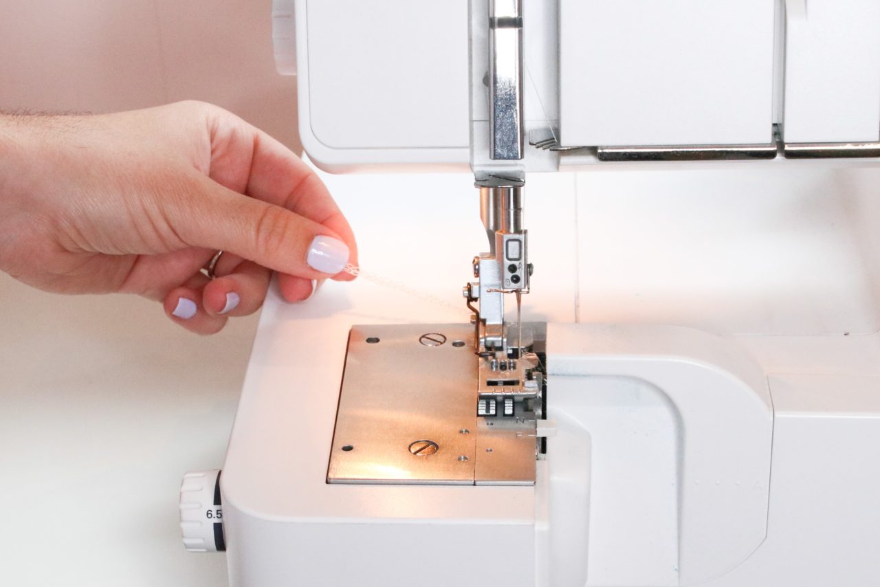 Quels sont les points de la surjeteuse