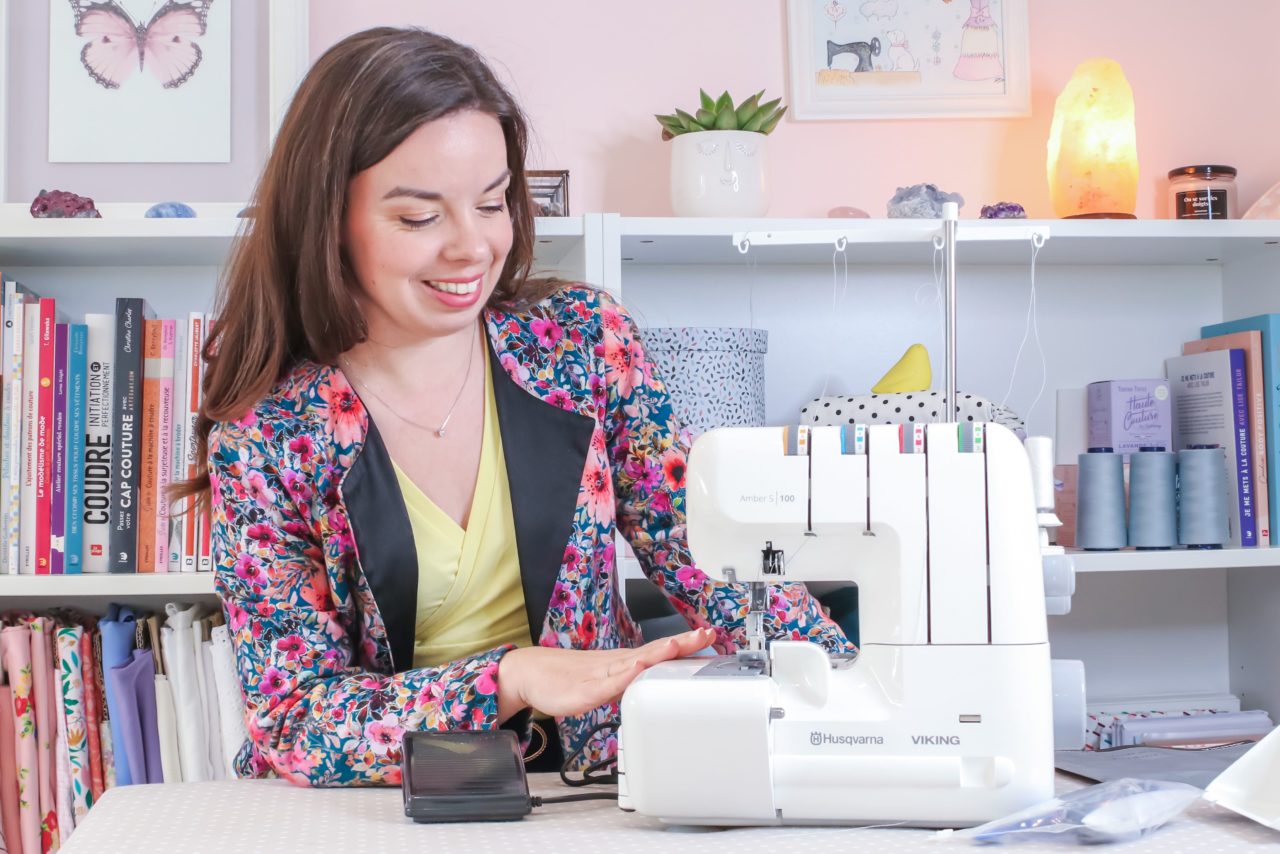 À quoi sert une surjeteuse ? Quel intérêt en couture